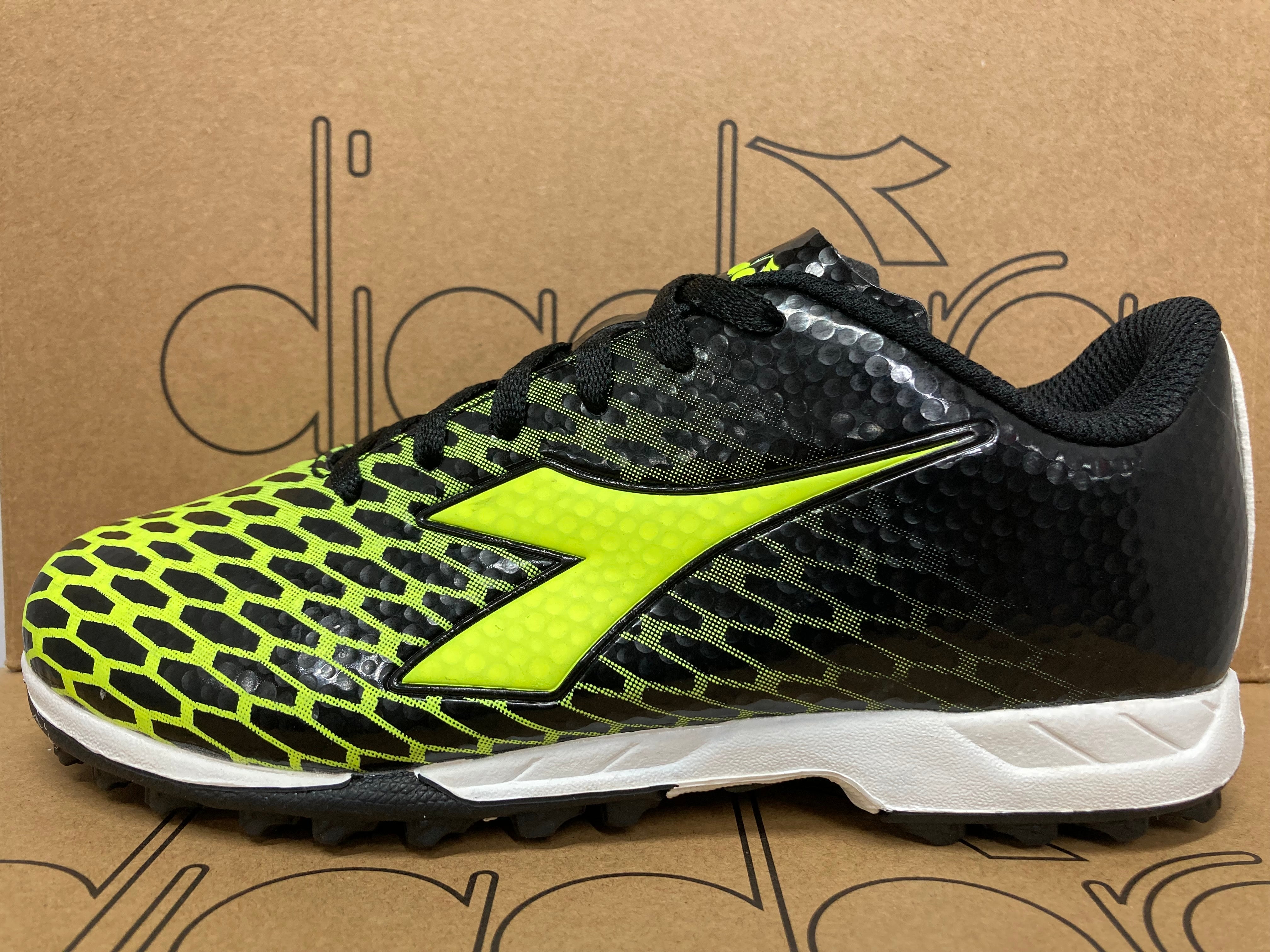 Diadora Cattura Youth Turf Futbol – La Casa del Basquet