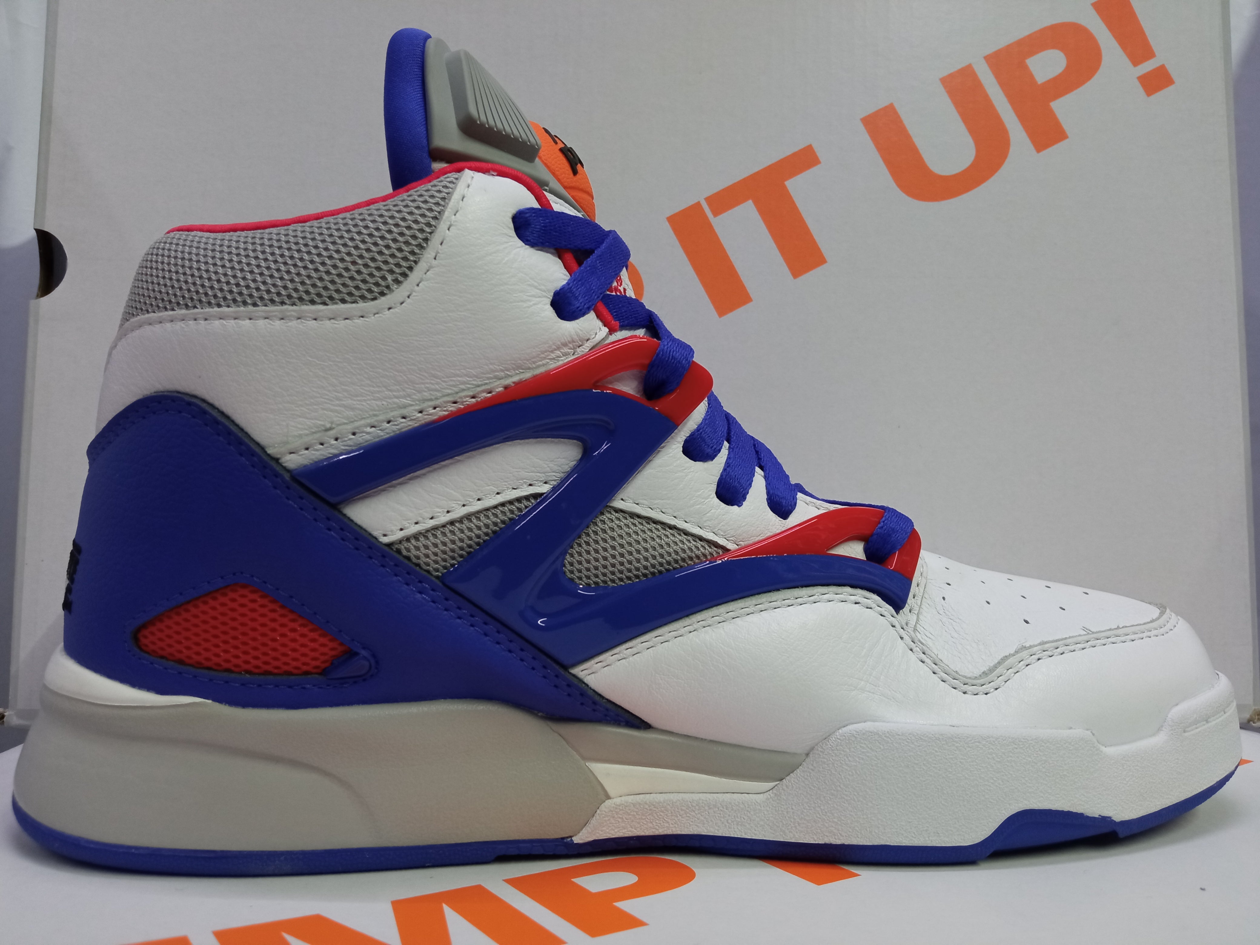 Reebok Pump Omni Zone 2 ''Tricolor'' – La Casa del Basquet